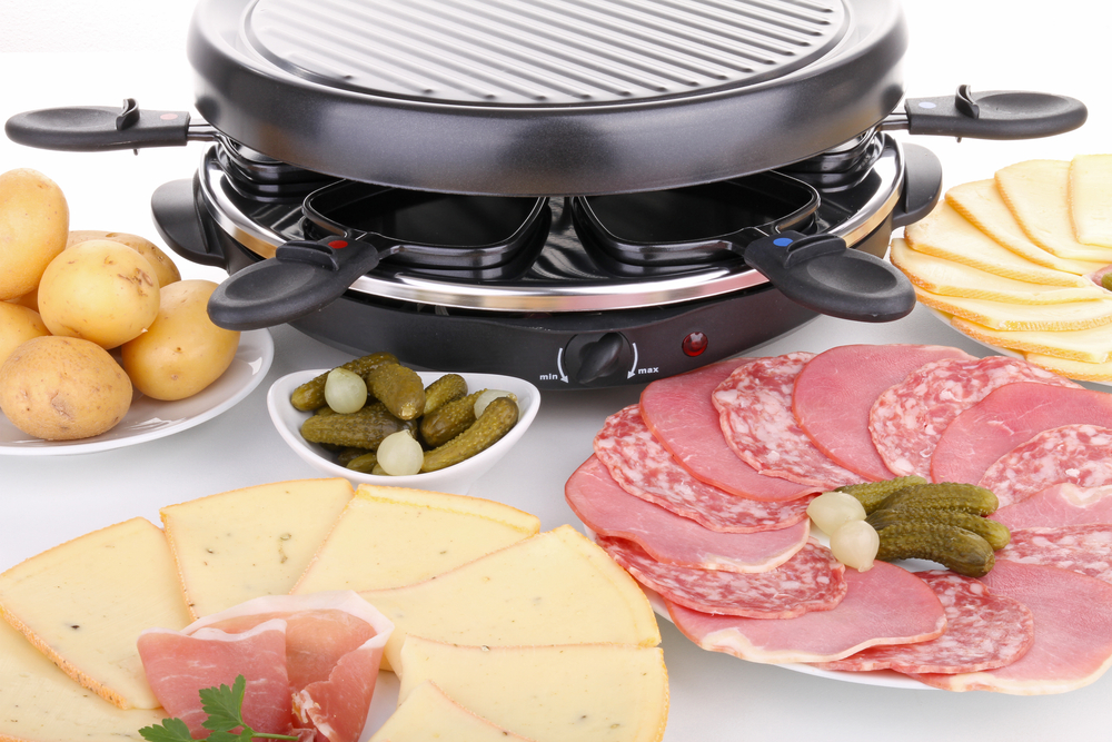 Comment choisir le meilleur appareil à raclette ? - Maison Actuelle Et ...